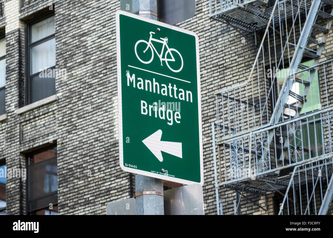 Bike path in manhattan hi-res stock photography and images - Alamy