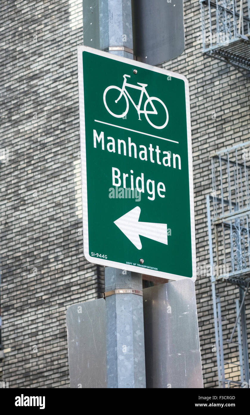 Bike path in manhattan hi-res stock photography and images - Alamy