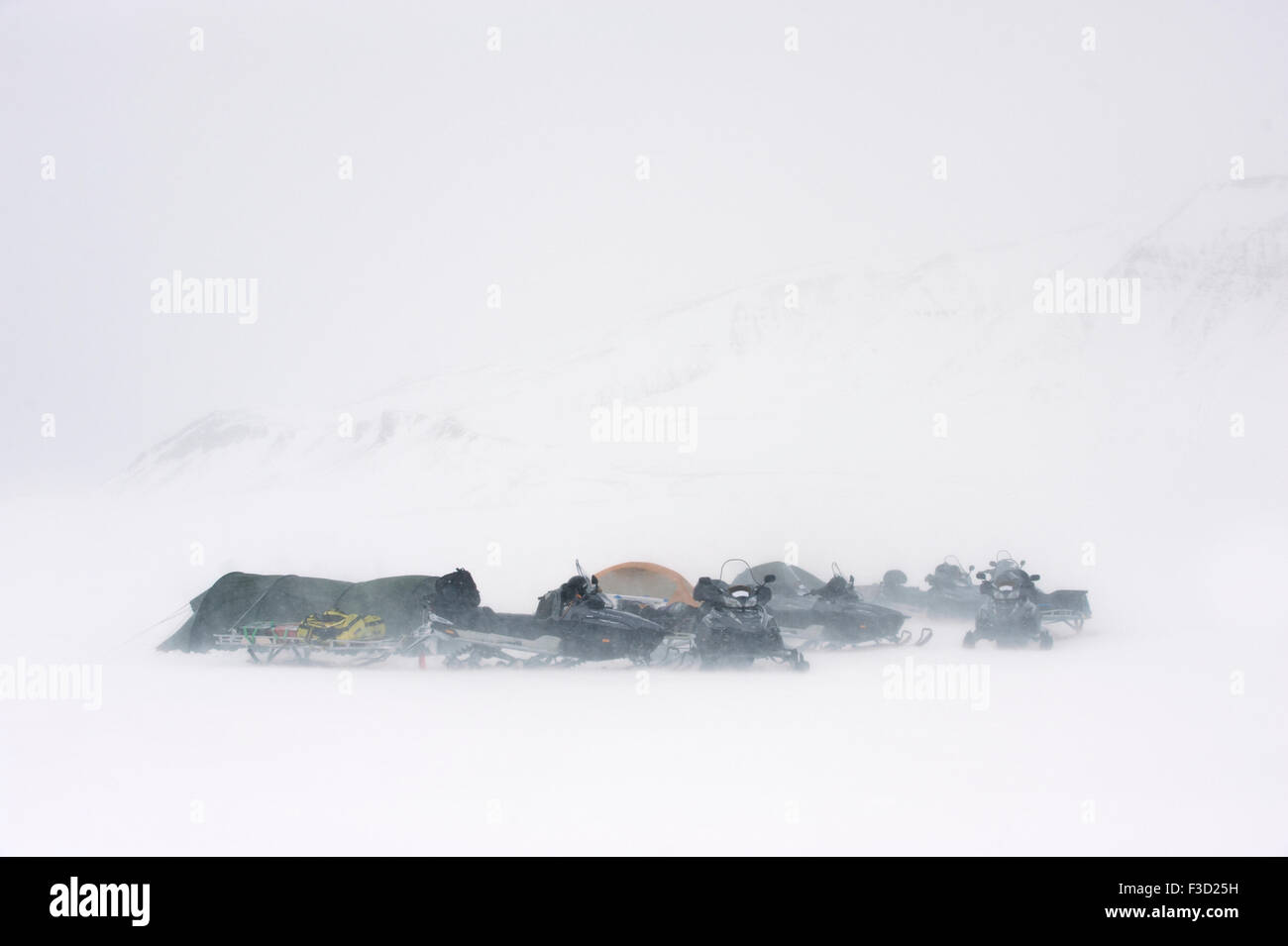 Basecamp expedition tents hi-res stock photography and images - Alamy