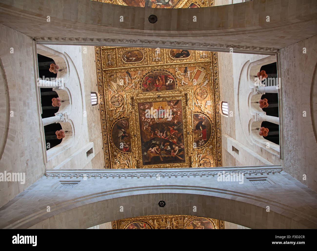 Famous Saint Nicholas church in Bari, Italy Stock Photo - Alamy