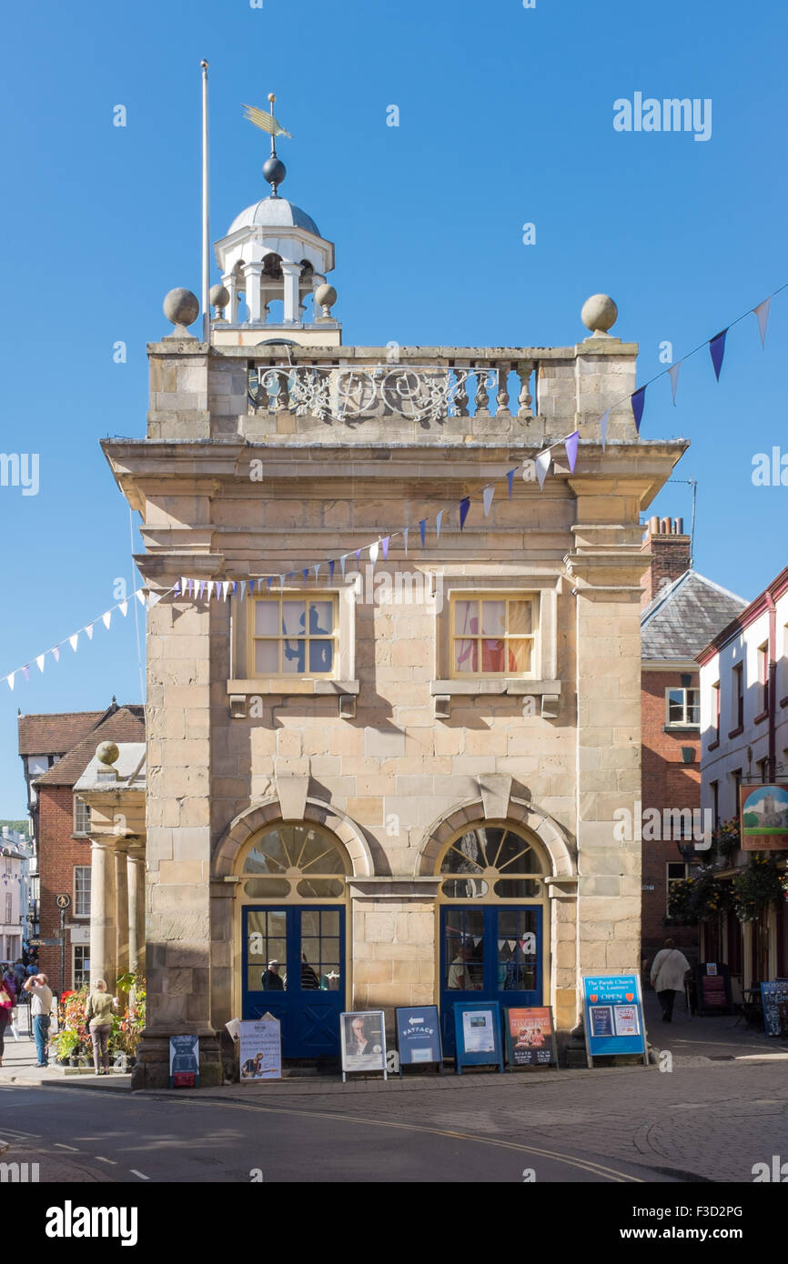 The Buttercross in the centre of Ludlow viewed from King Street Stock ...