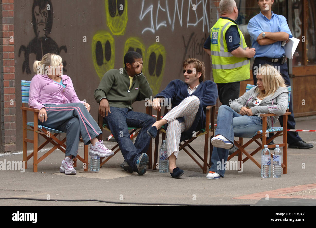 London, UK, 5th, Aug 2005: Billie Piper and David Tennant filming ...