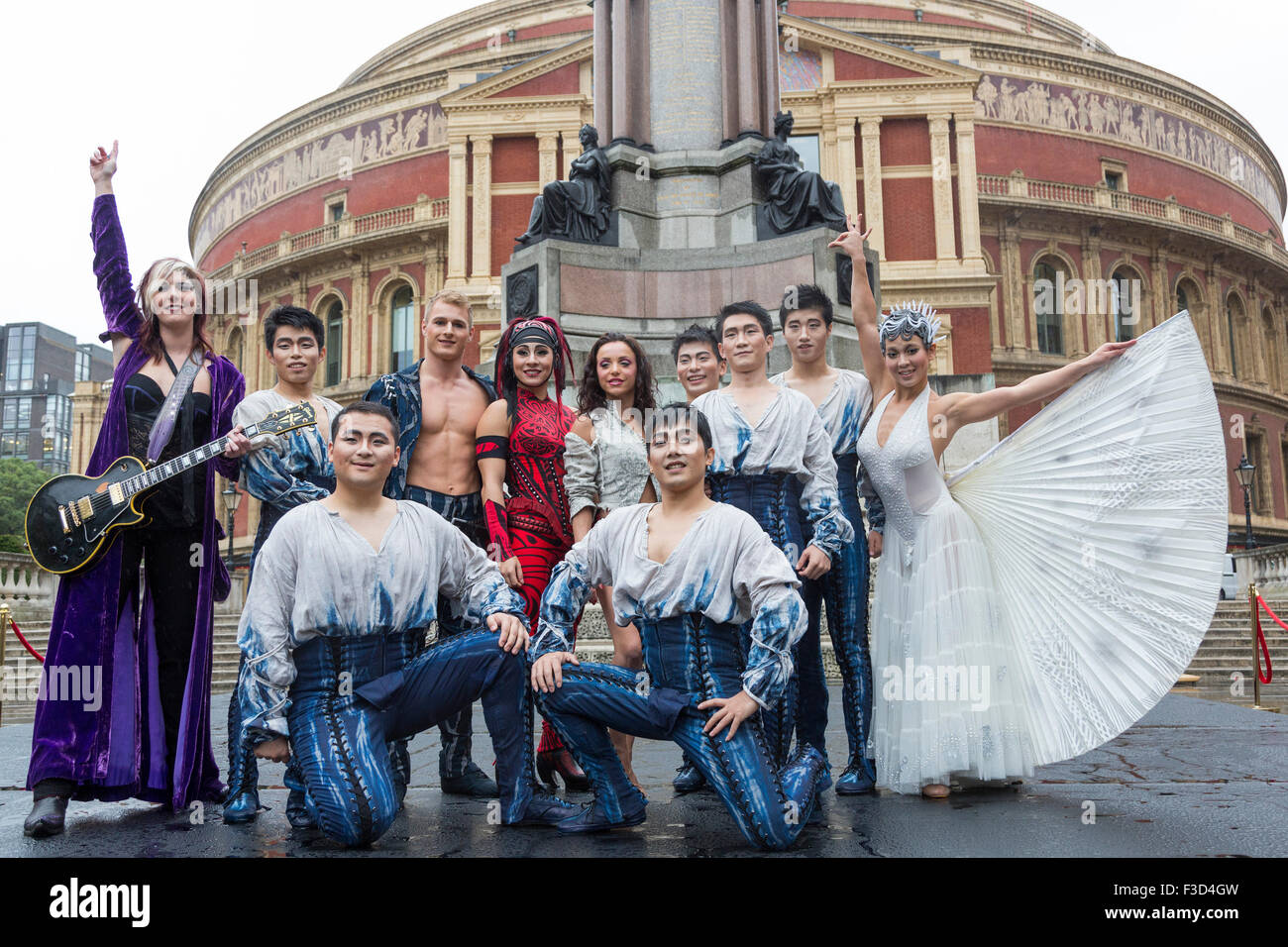 Cirque du soleil london 2016 hi-res stock photography and images - Alamy
