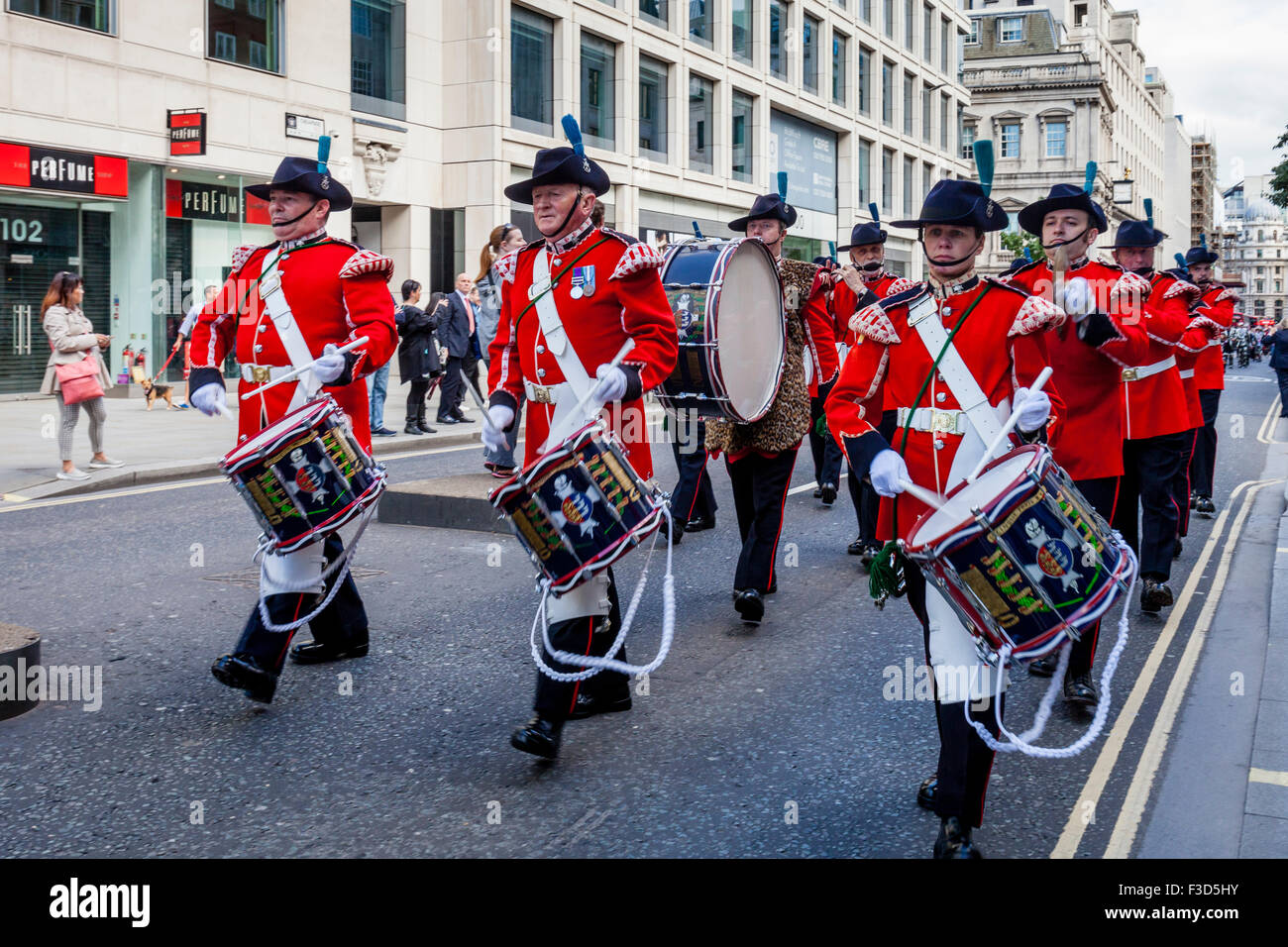 Daytime marching hi-res stock photography and images - Alamy