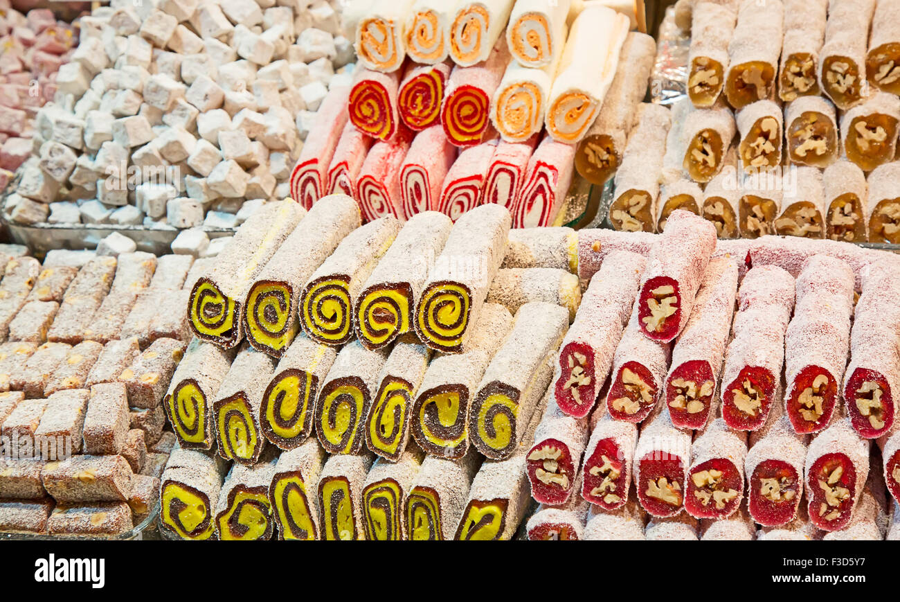 Famous turkish delights on the market Stock Photo - Alamy