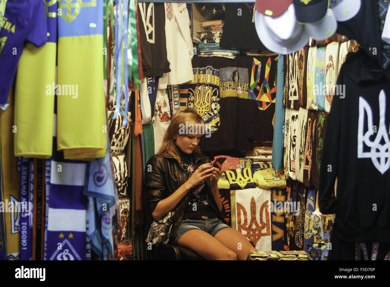 Kiev, Ukraine. 5th Oct, 2015. Merchants in the transition to ...