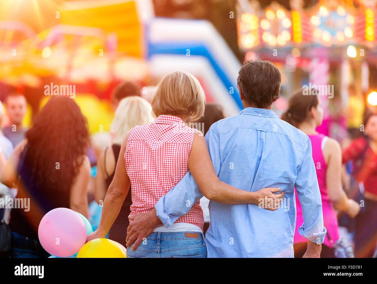 Fair carnival funfair people hi-res stock photography and images - Alamy