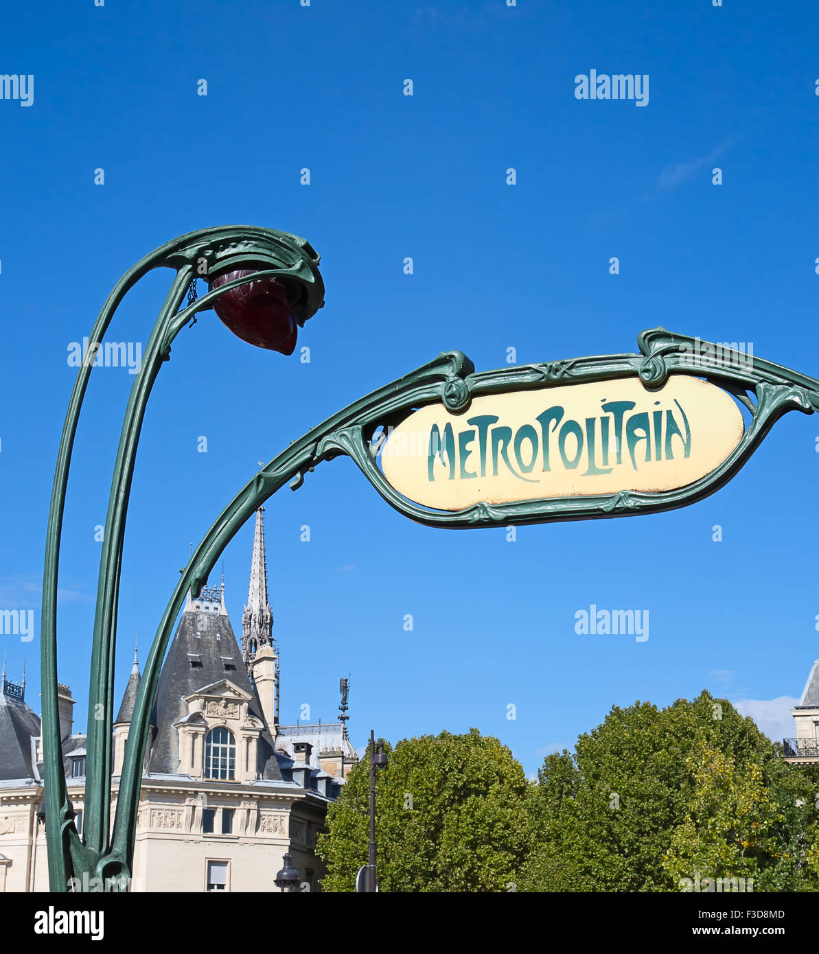 Famous Paris underground sign on the entrance to the station Stock ...