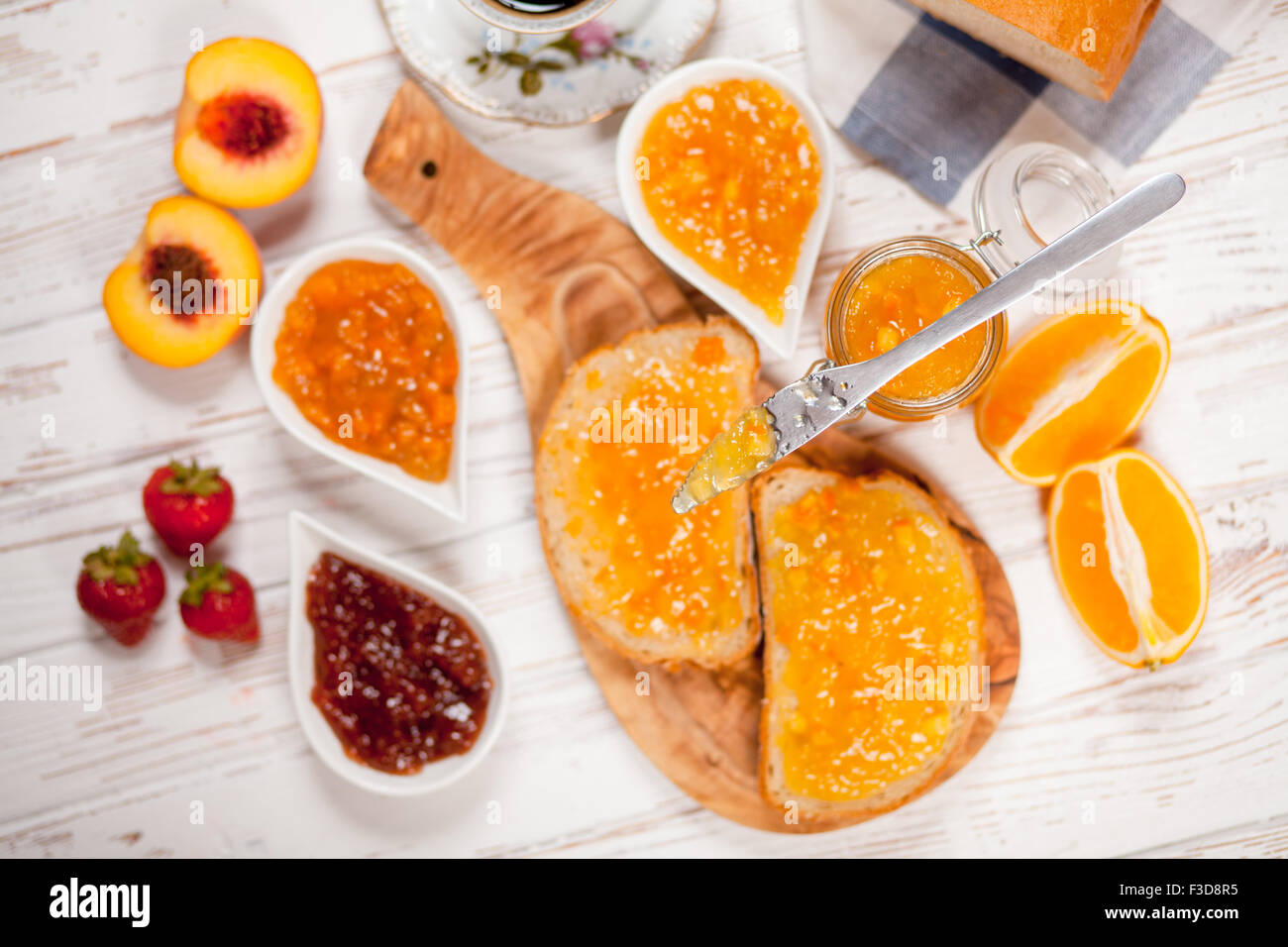Bread tasty strawberry jam hi-res stock photography and images - Alamy
