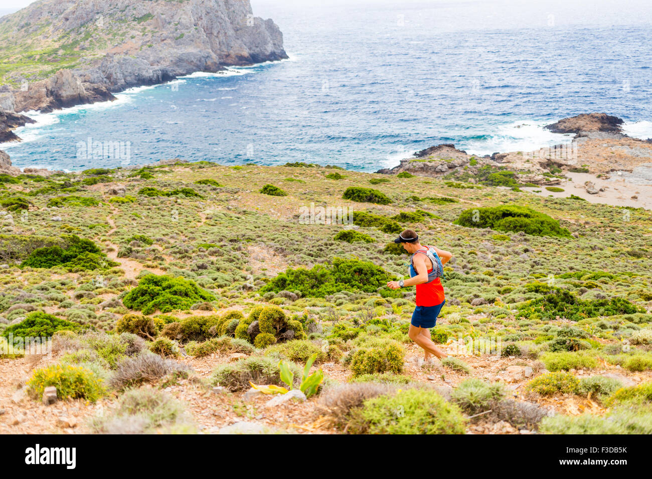Cross country running man, happy trail runner in inspirational ...