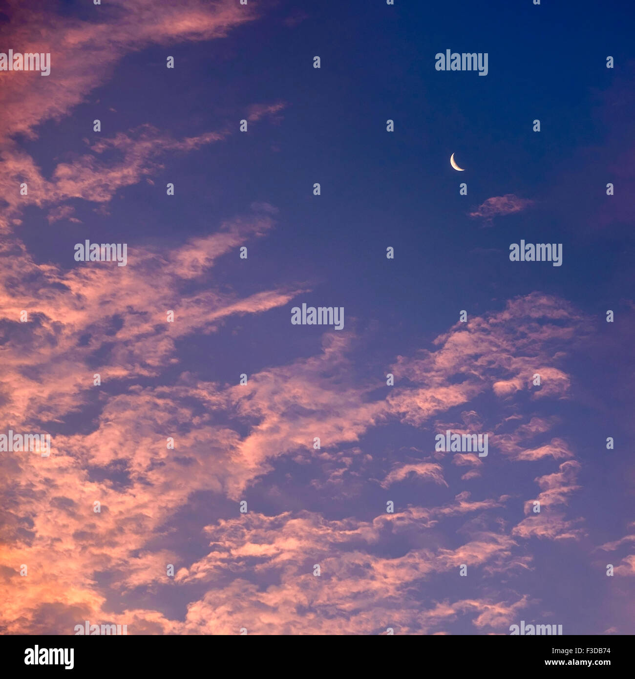 Twilight scenic hi-res stock photography and images - Alamy