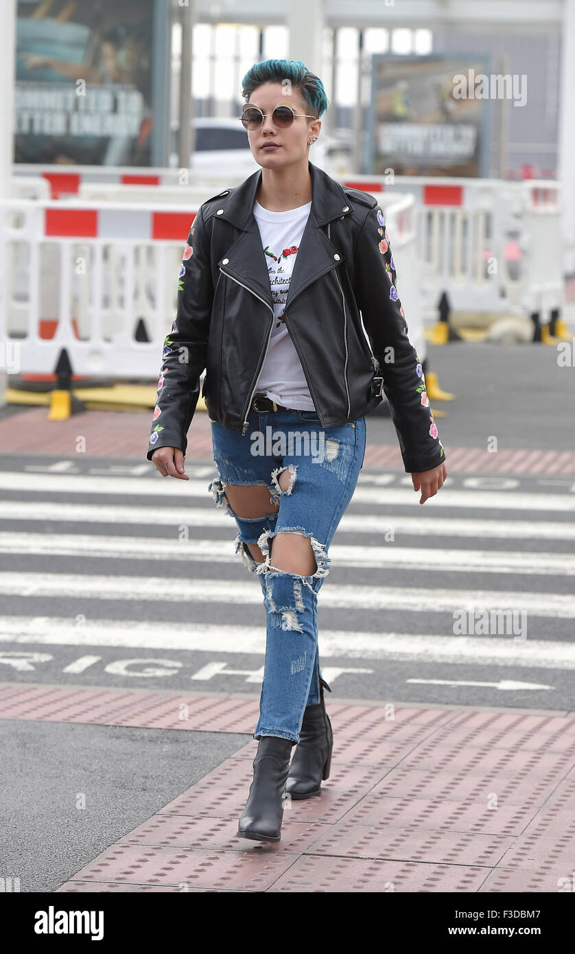 Ashley Nicolette Frangipane aka Halsey, arrives at Heathrow Airport ...