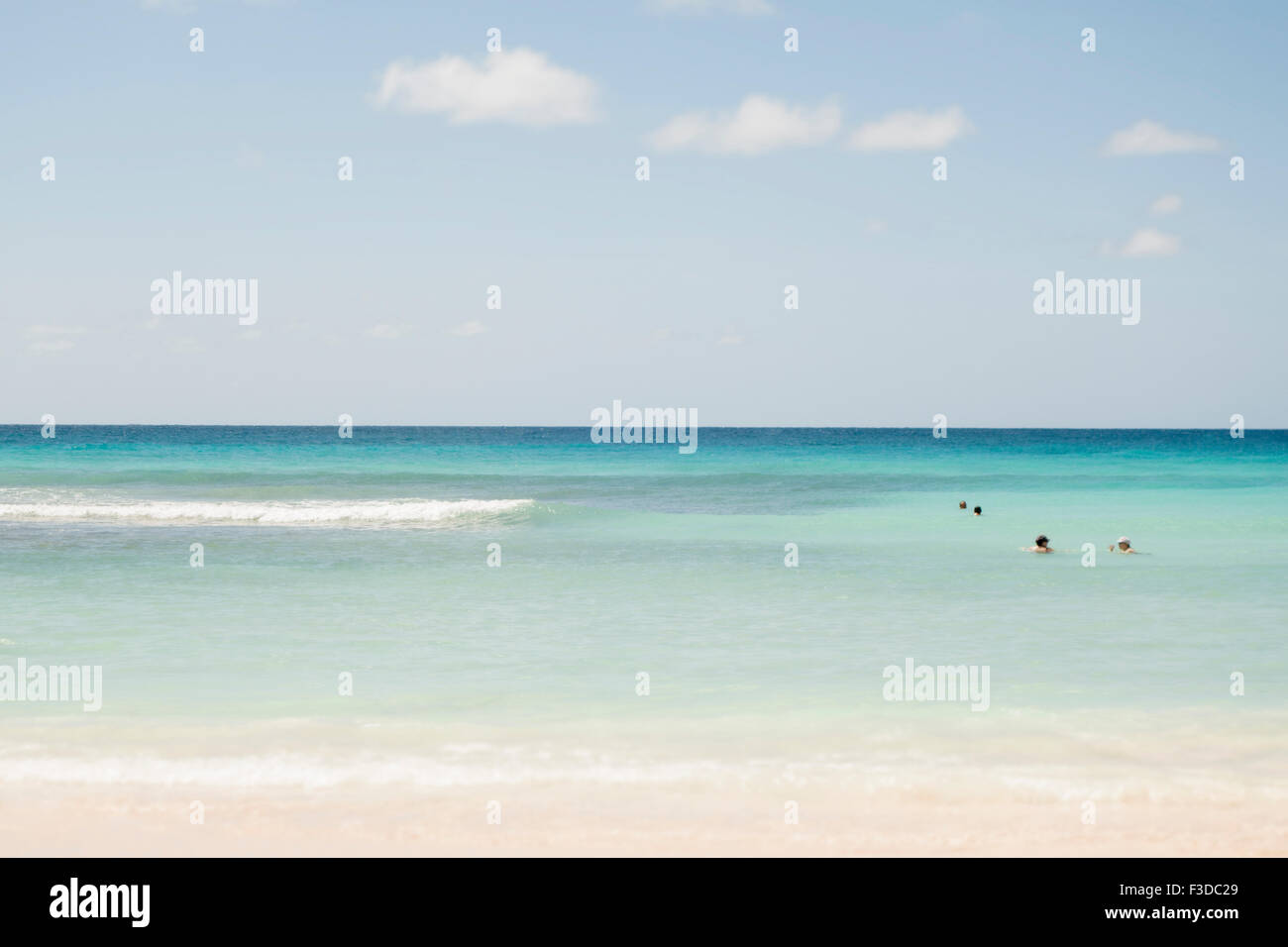 Tranquil view of beach hi-res stock photography and images - Alamy