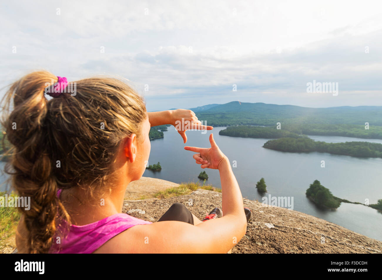 Framing view hi-res stock photography and images - Alamy