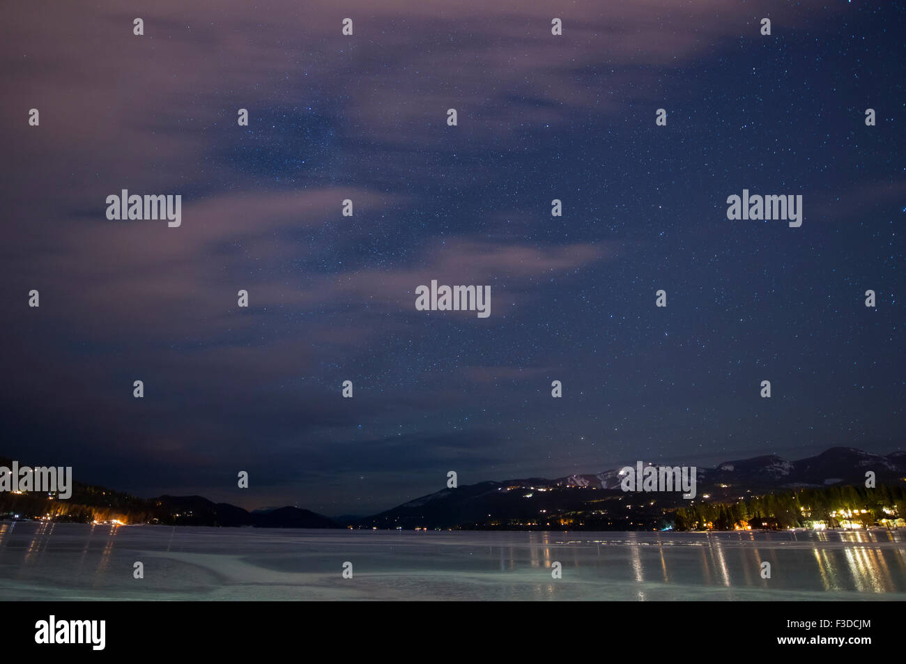 Frozen lake night hi-res stock photography and images - Alamy