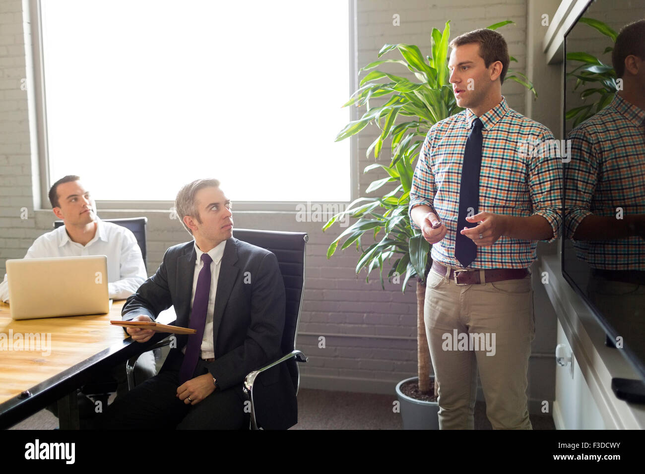 Man giving presentation Stock Photo - Alamy