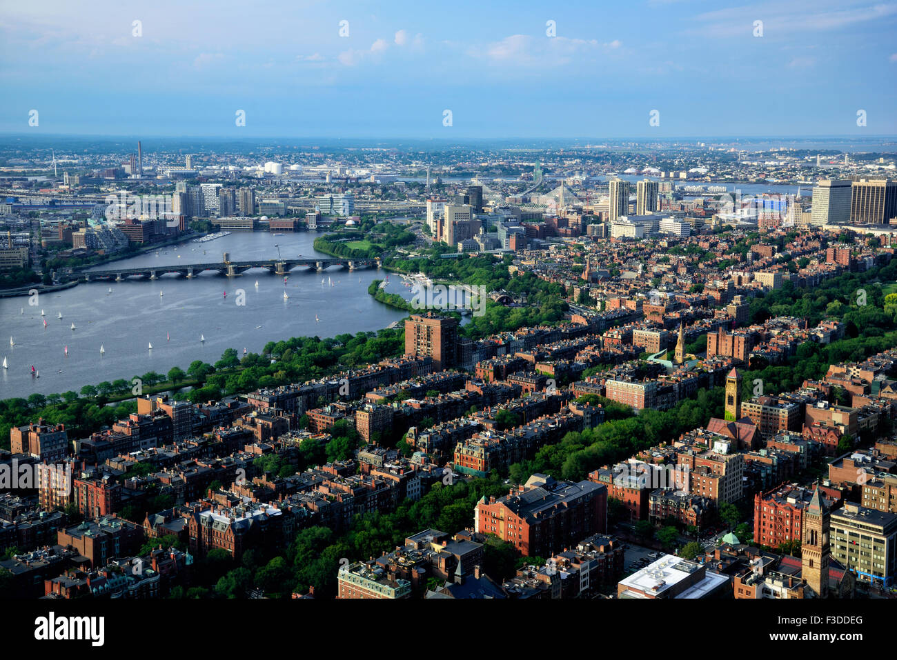 Boston beacon hill people hi-res stock photography and images - Alamy