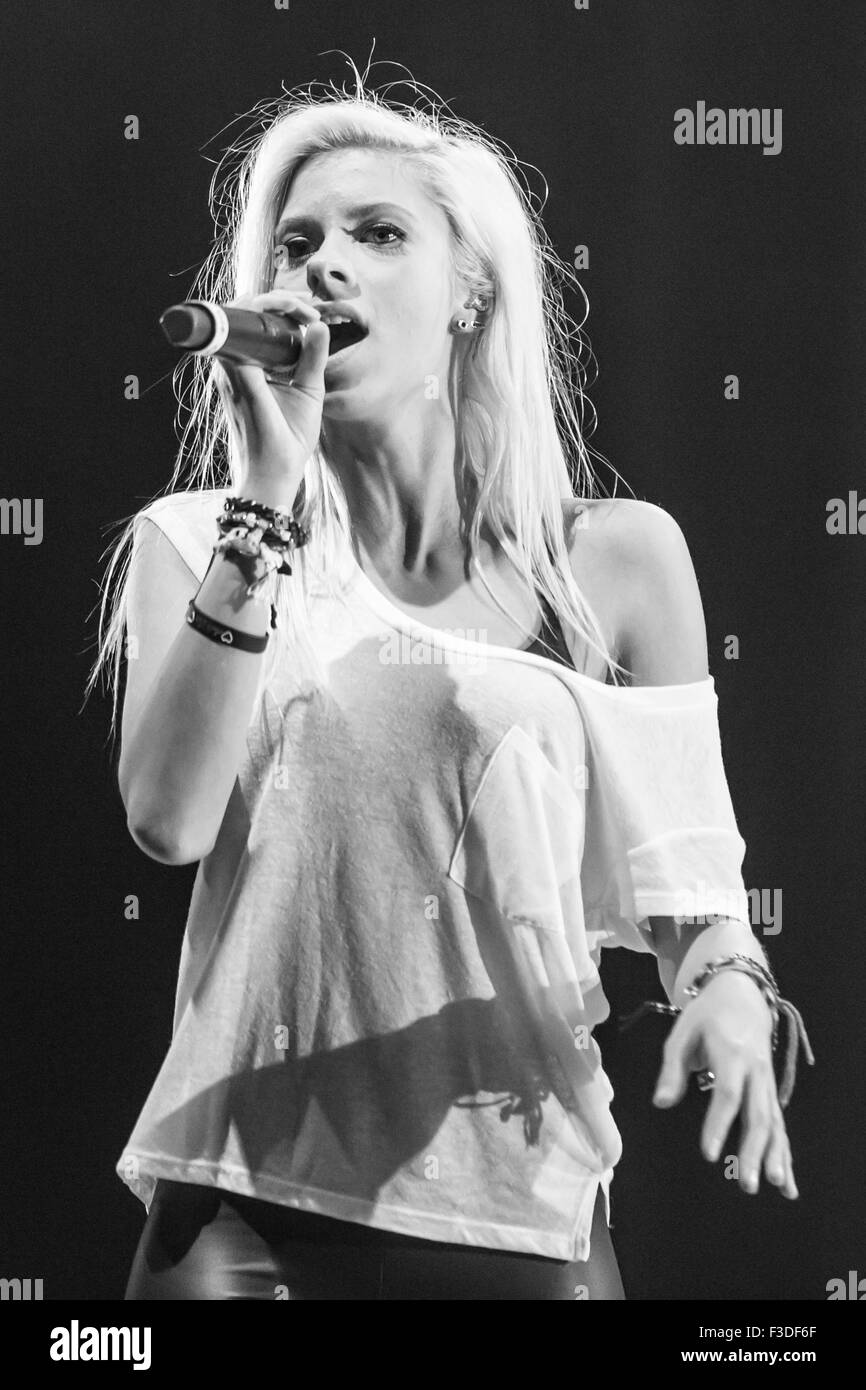 Royal Oak, Michigan, USA. 4th Oct, 2015. ANDIE CASE performing on the ...