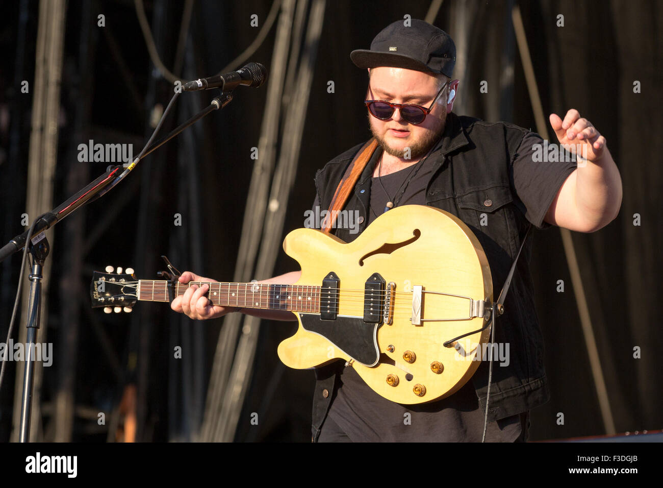 Austin, Texas, USA. 4th Oct, 2015. Musician RAGNAR PORHALLSSON from Of ...