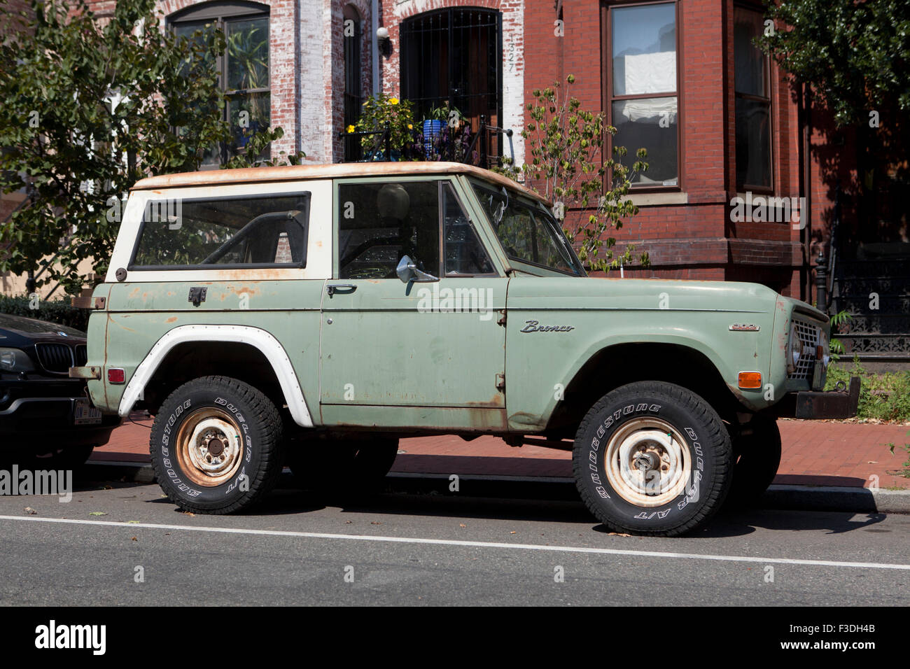 1969 ford bronco hi-res stock photography and images - Alamy