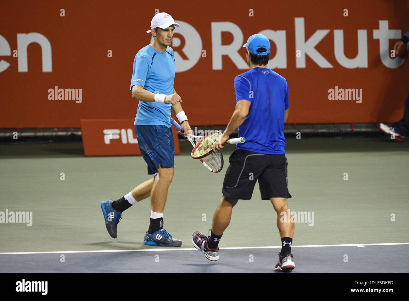 Ariake Coliseum, Tokyo, Japan. 5th Oct, 2015. Toshihide Matsui (JPN ...