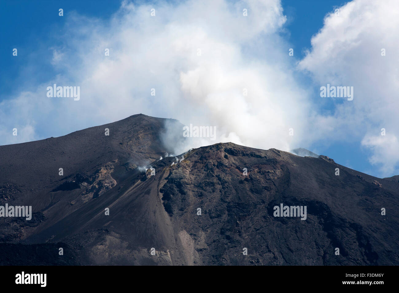 Mouth of the volcano with smoke of Island Stromboli Stock Photo - Alamy