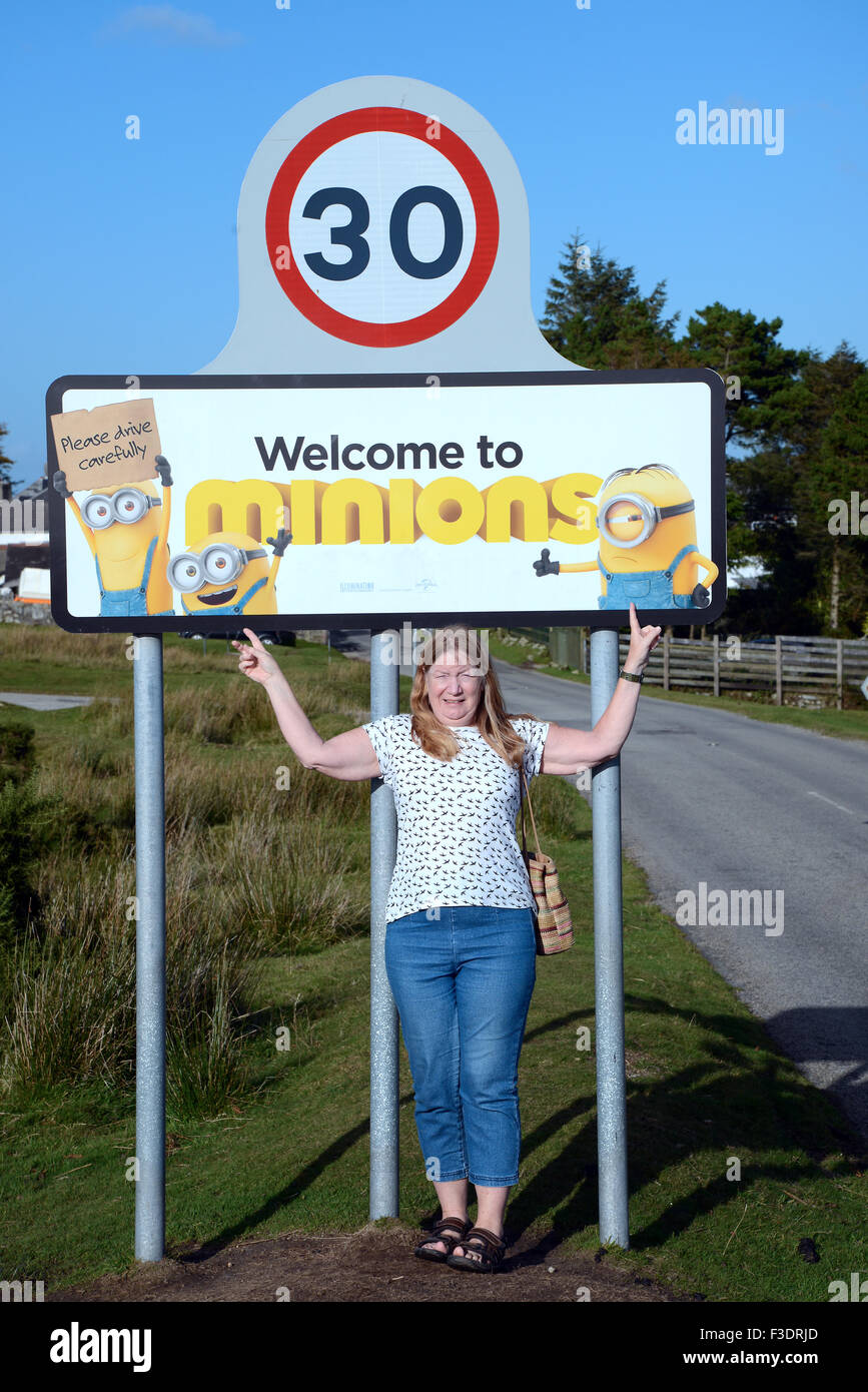 Minions village sign hi-res stock photography and images - Alamy