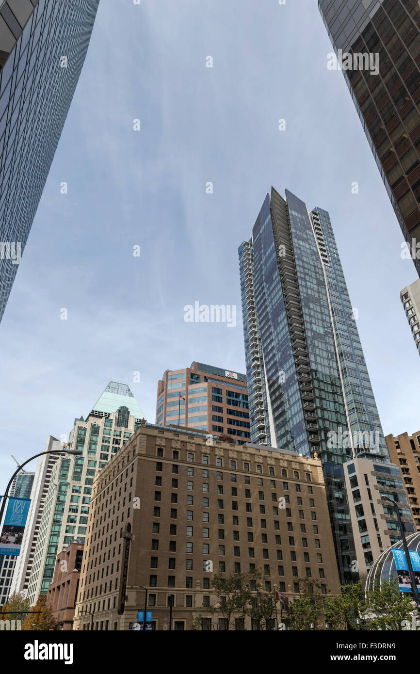 Modern high-rise and state-of-the art architecture in downtown ...