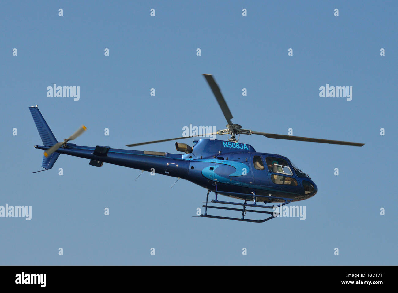 Airbus as350 b3 helicopter hi-res stock photography and images - Alamy