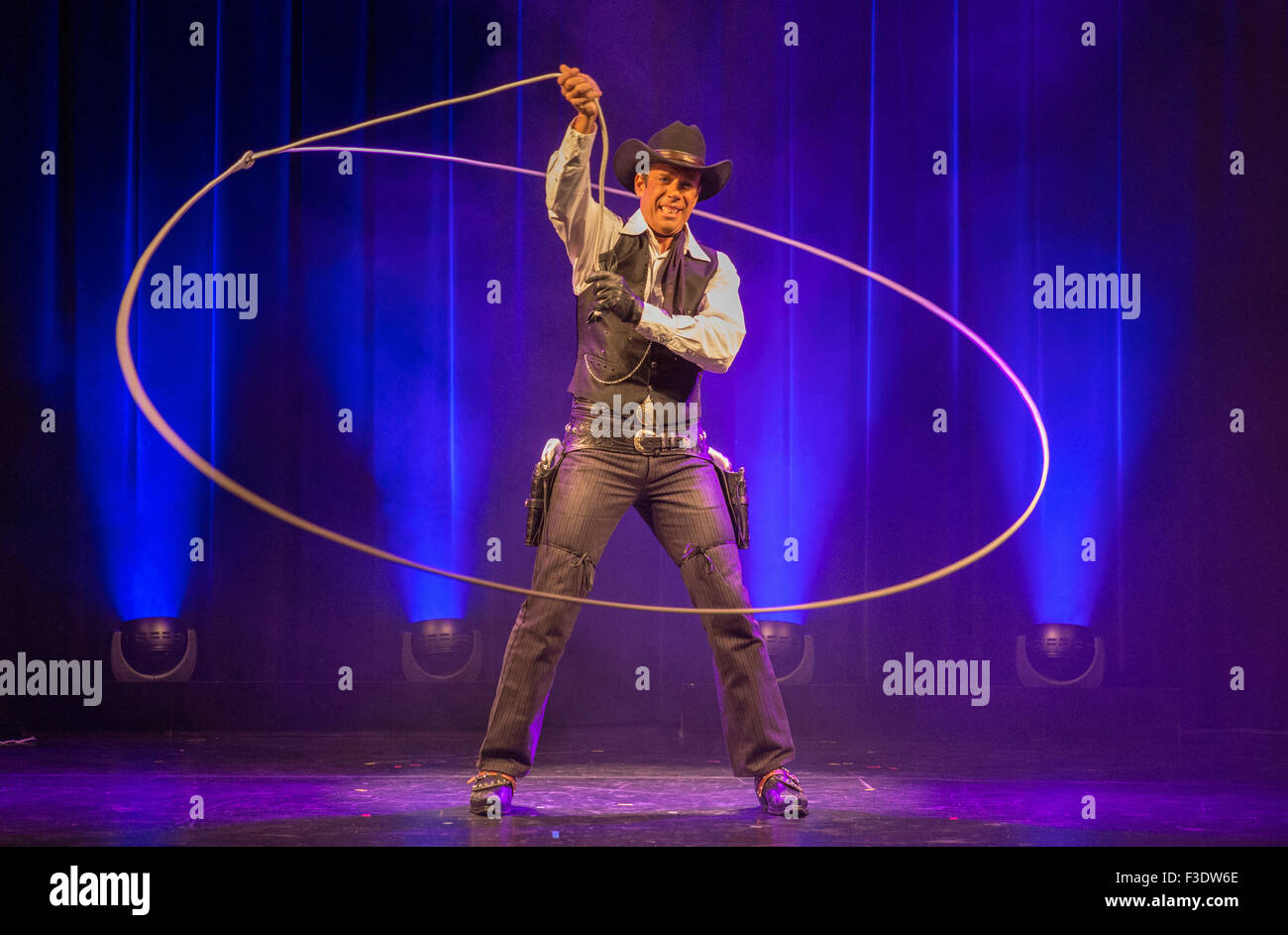 Hamburg, Germany. 05th Oct, 2015. Lasso thrower David Weiser performs ...