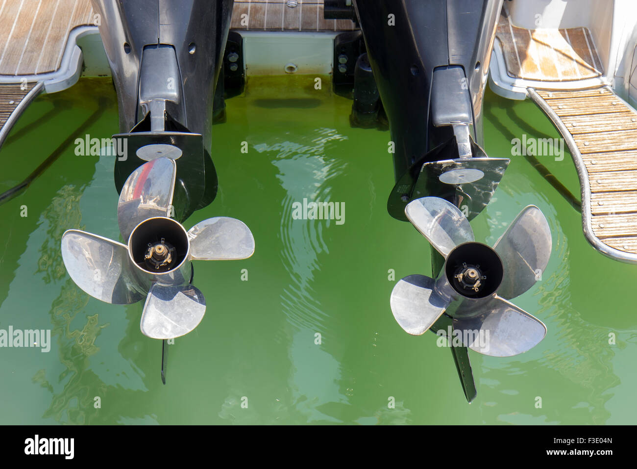 Outboard motor propeller hi-res stock photography and images - Alamy