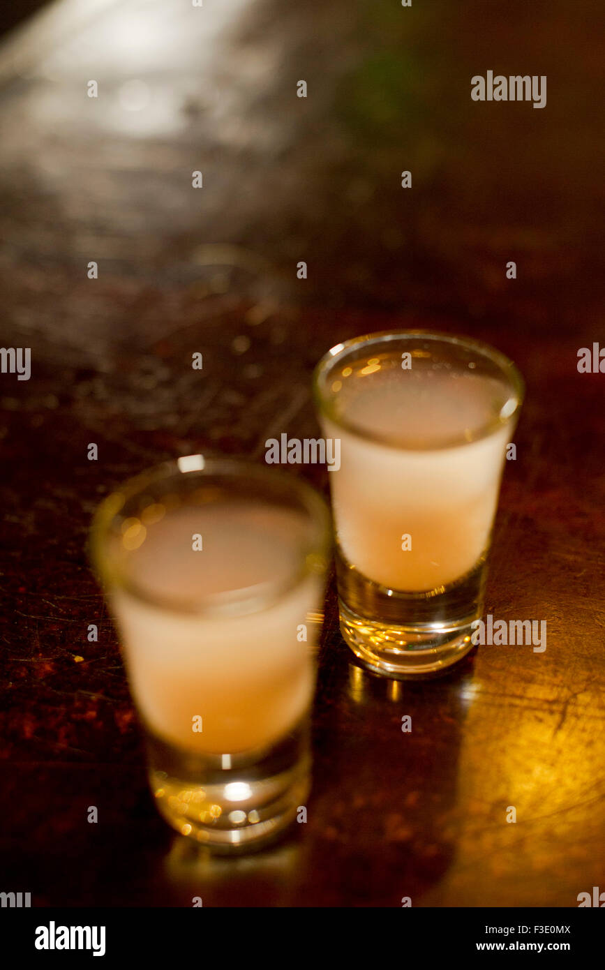 Cocktail shot hi-res stock photography and images - Alamy