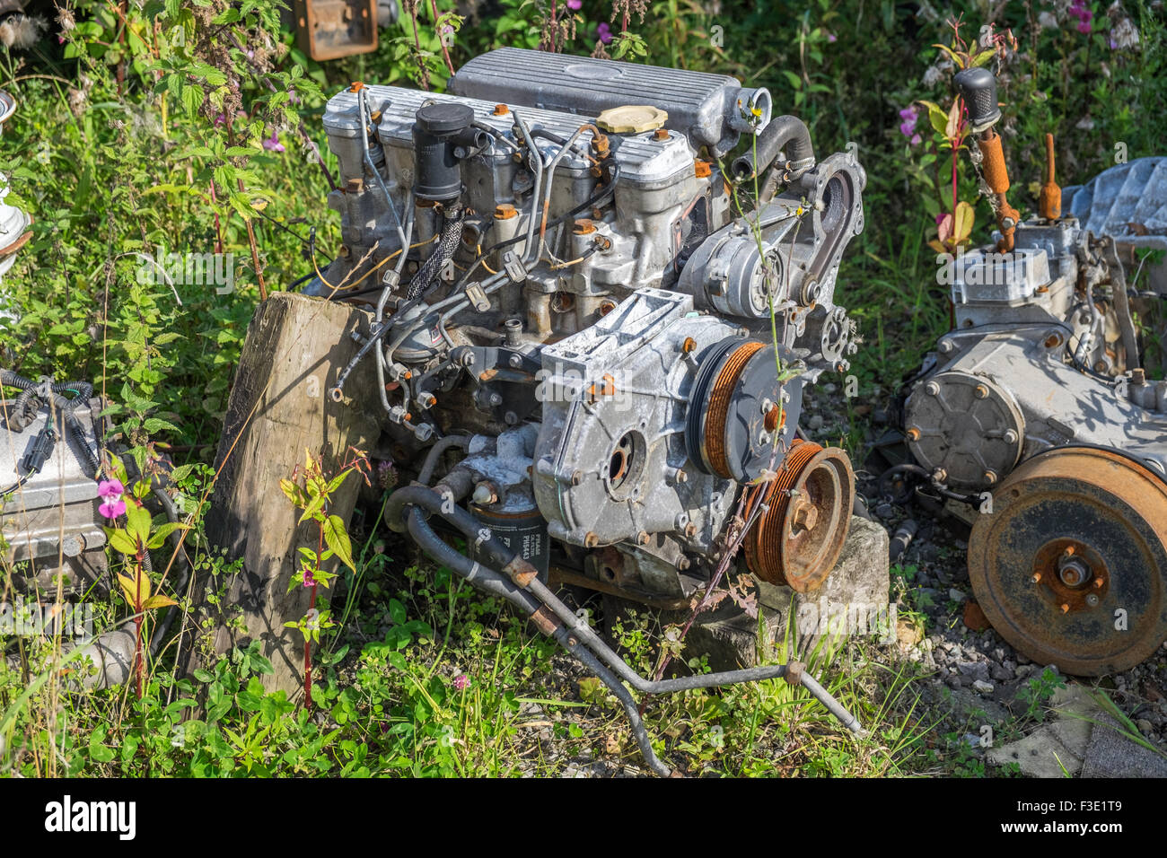 Vehicle engines hi-res stock photography and images - Alamy