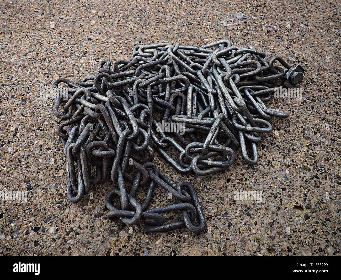 Old chain wallpaper hi-res stock photography and images - Alamy