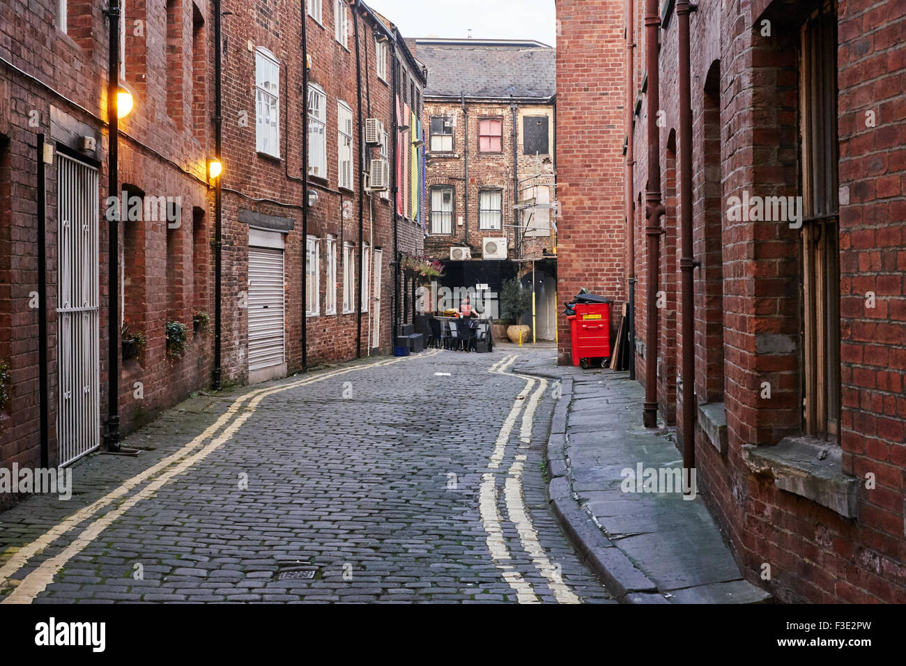 Back alley leeds hi-res stock photography and images - Alamy