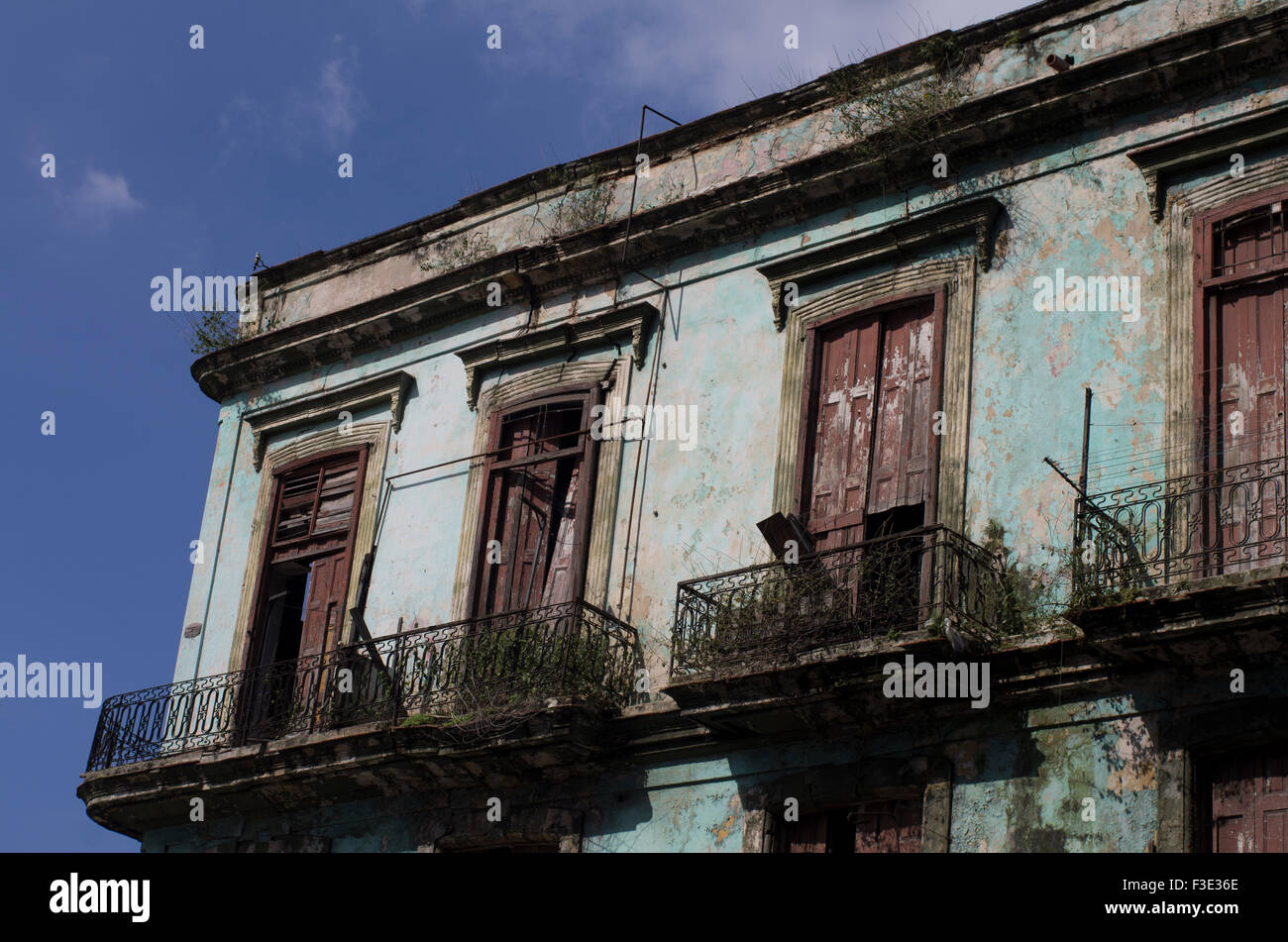 One of the many beautiful old decaying Spanish colonial buildings on ...