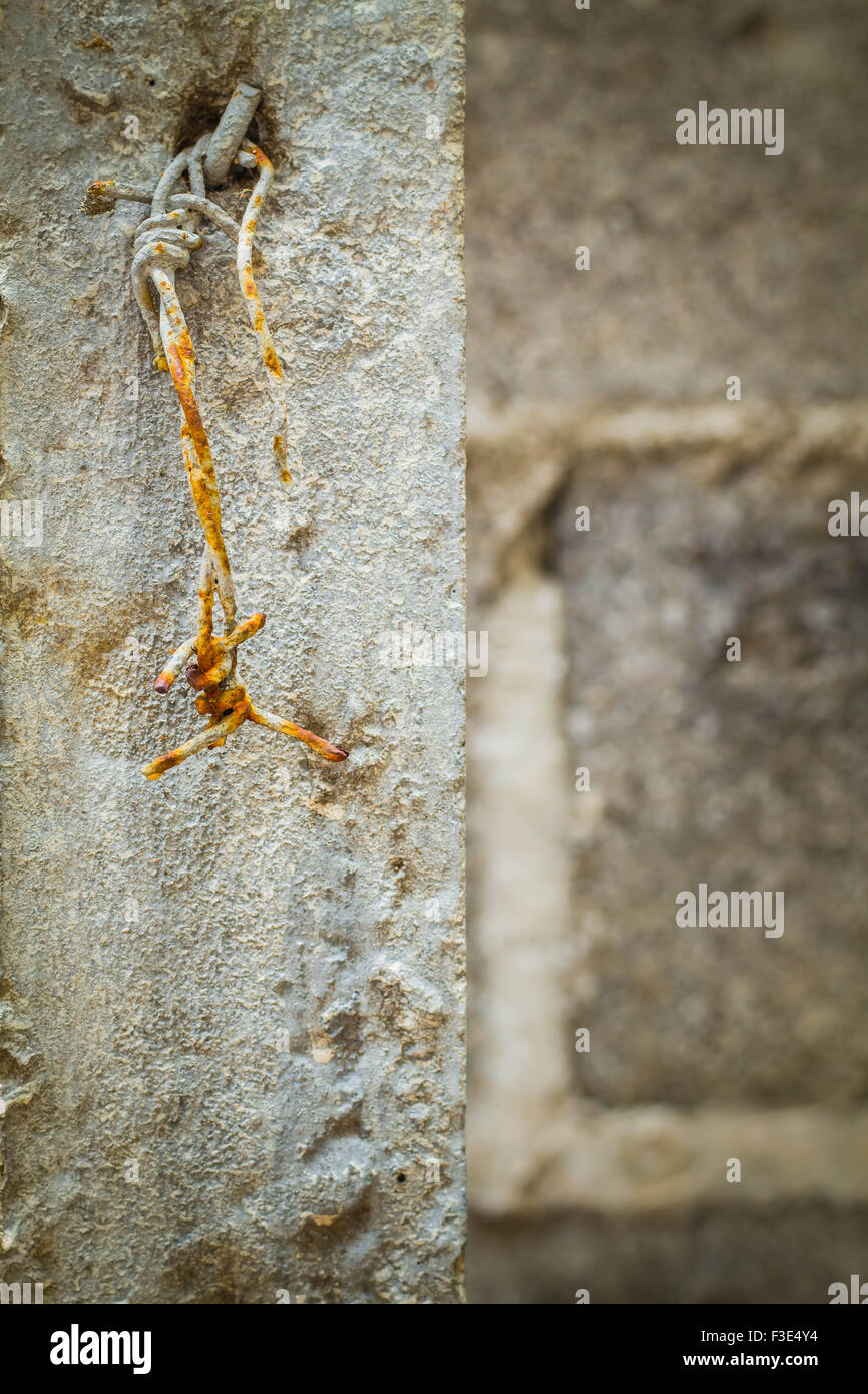 Barbed wire on broken fence hi-res stock photography and images - Alamy