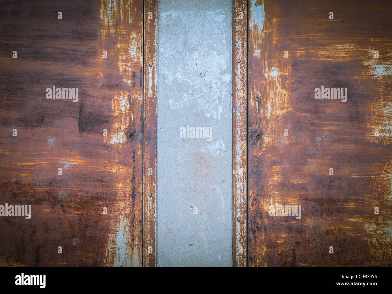 Background texture of old and rusty iron gate Stock Photo - Alamy