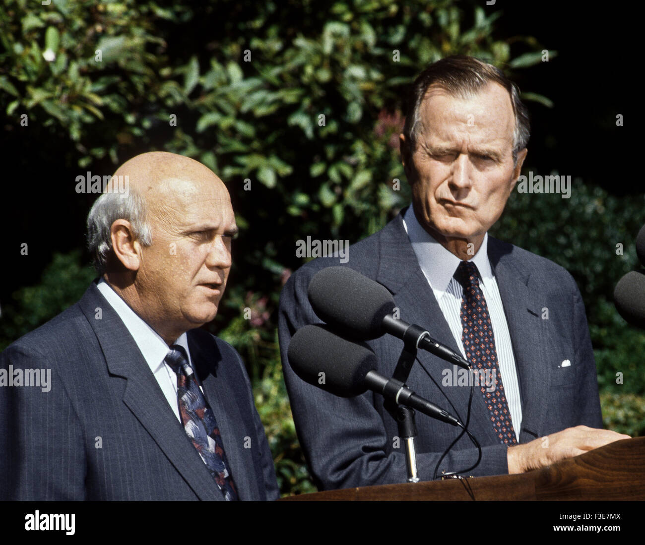 Washington, DC. 9-24-1990 President George H.W. Bush delivers remarks ...