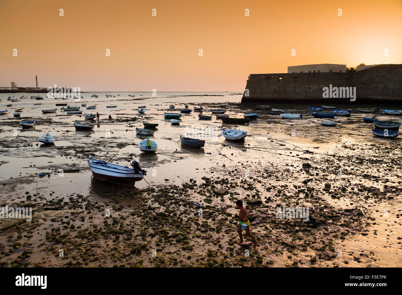 La Caleta beach boats sunset Cadiz Andalusia Spain Stock Photo - Alamy