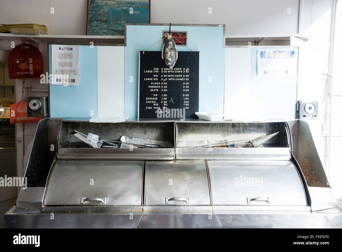 Fish and chip shop counter hi-res stock photography and images - Alamy