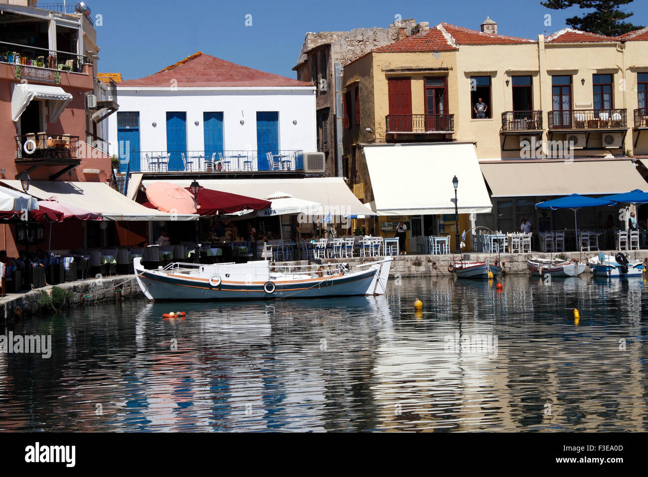 RETHYMNON VENETIAN HARBOUR ON THE GREEK ISLAND OF CRETE Stock Photo - Alamy