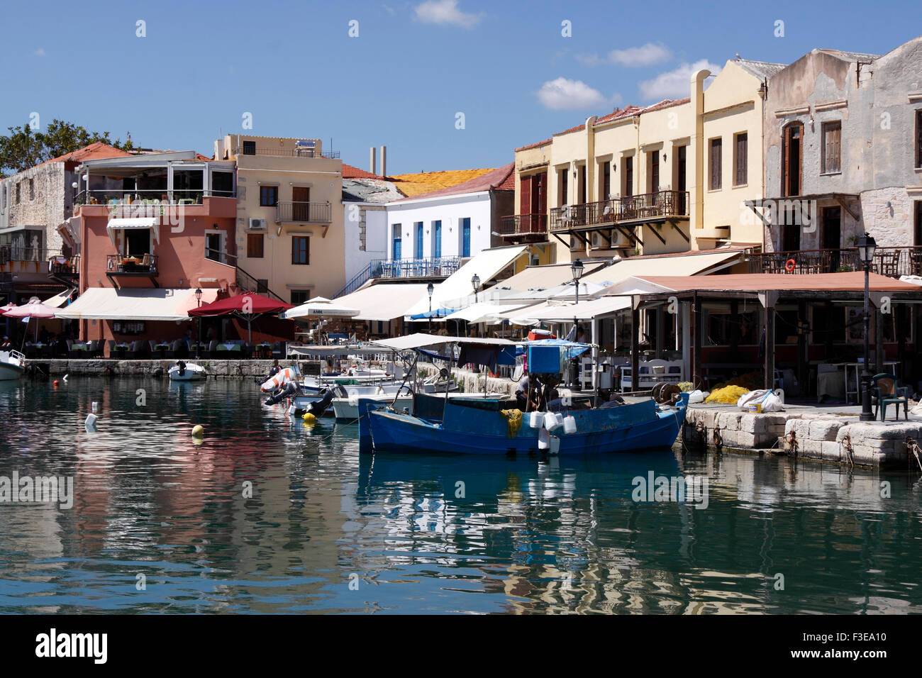 RETHYMNON VENETIAN HARBOUR ON THE GREEK ISLAND OF CRETE Stock Photo - Alamy