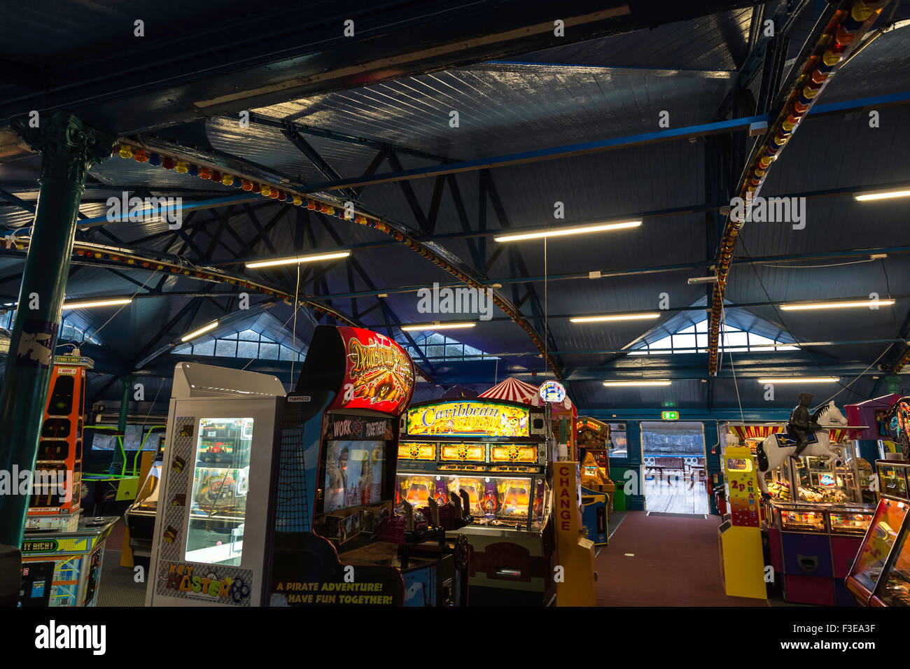 Inside Amusement Arcade on Llandudno Pier Stock Photo - Alamy