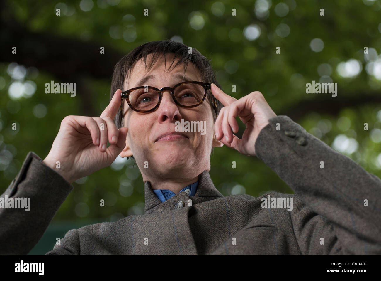 Portrait of a stand up comedian hi-res stock photography and images - Alamy