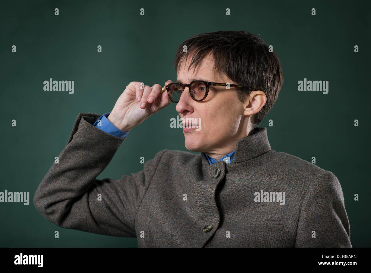 Portrait of a stand up comedian hi-res stock photography and images - Alamy