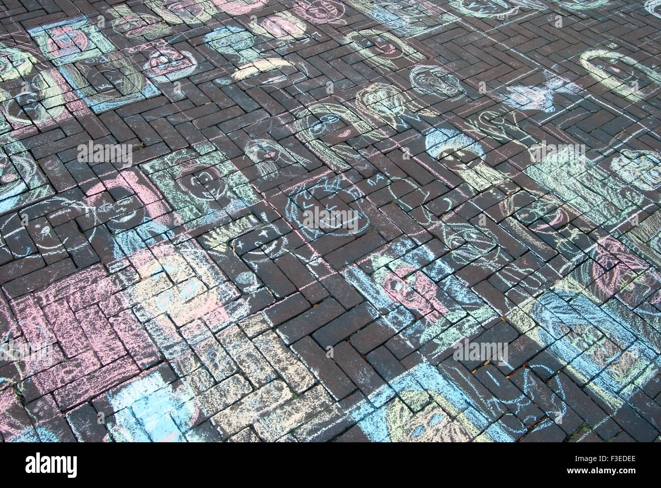 Simplistic figure drawing hi-res stock photography and images - Alamy