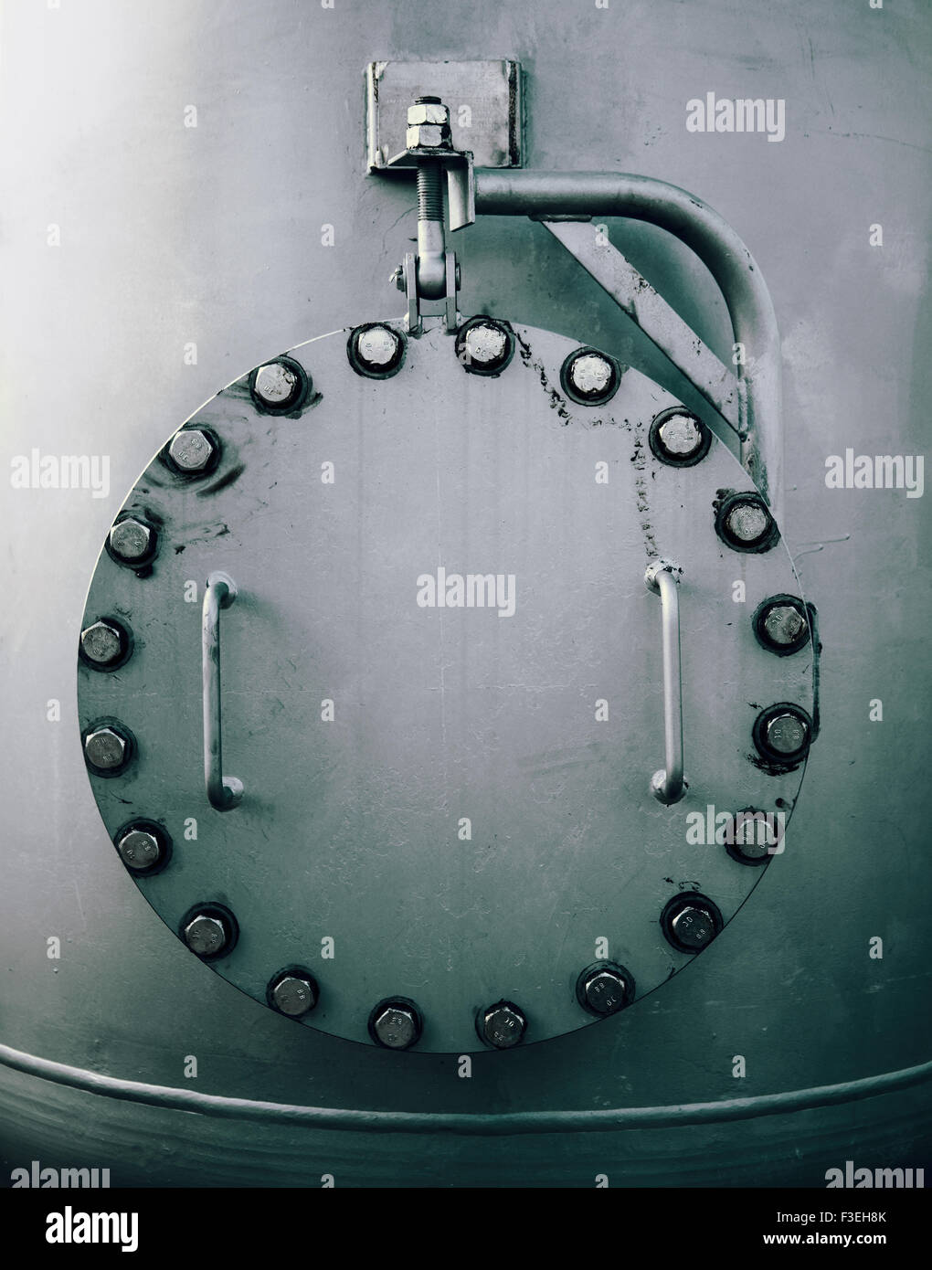 Confined space entry hi-res stock photography and images - Alamy