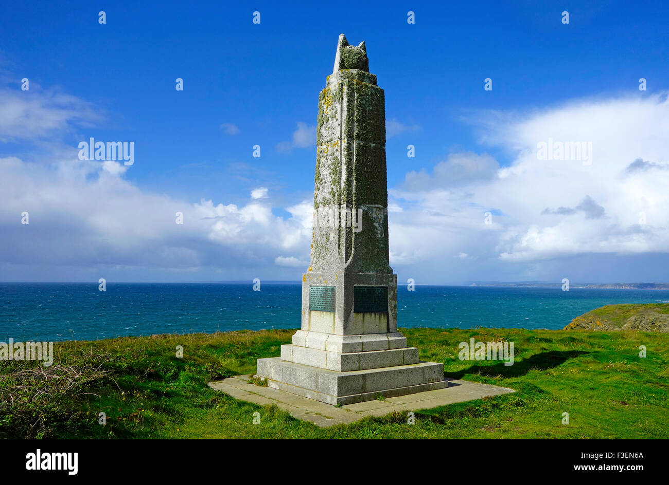 Marconi Monument, Poldhu, Nr Mullion, Lizard Peninsula, Cornwall ...