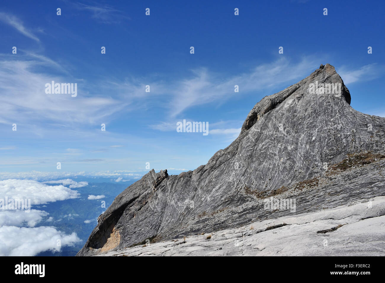 On top of Mount Kinabalu Stock Photo - Alamy